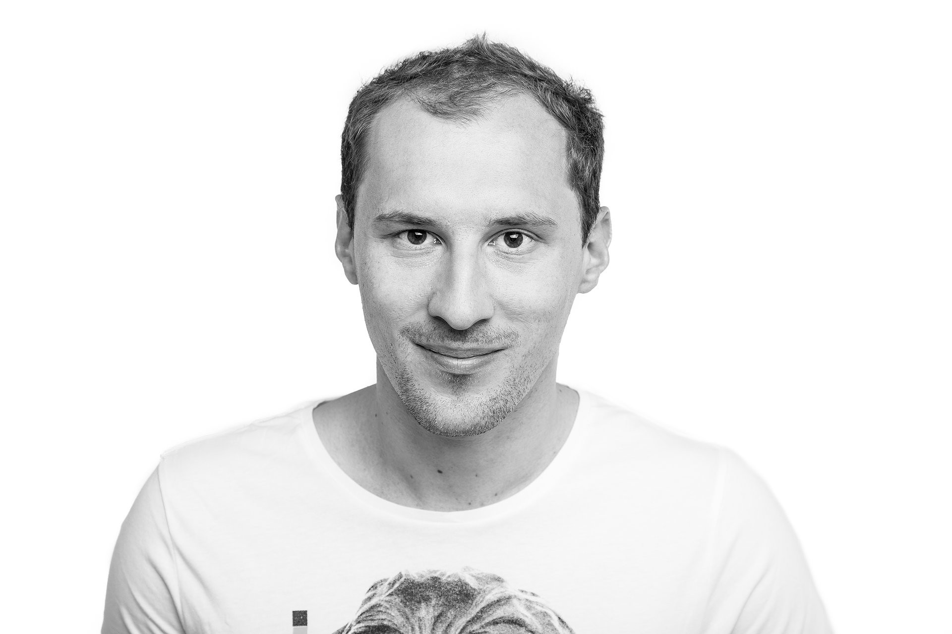 Interview mit DJ Dominik Kollmann | weihnachtsfeiern-münchen.de